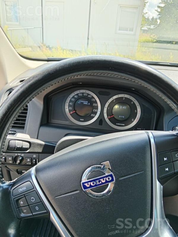 Zils Volvo XC60 2009 Rīga, ar dzinēja tilpumu 2.40 L un nobraukumu 299 tūkst. km par 6800 €, foto 10 vietnē AUTOMOTO.COM.LV