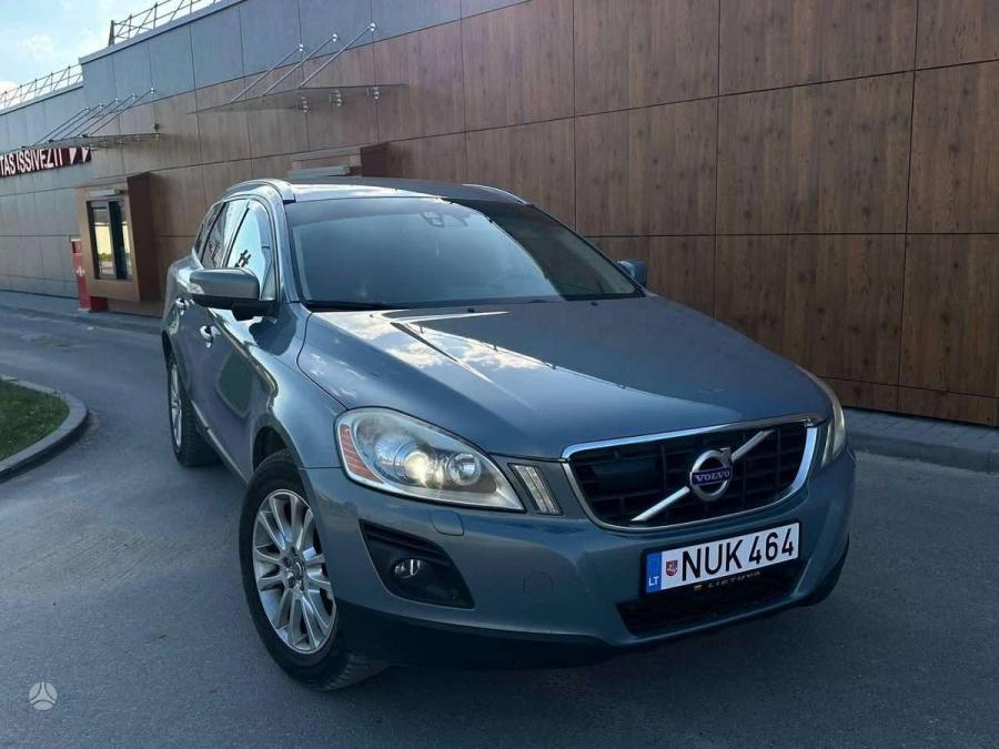 Zils Volvo XC60 2009 Šalčininkai, ar dzinēja tilpumu 2.40 L un nobraukumu 280 tūkst. km par 5800 €, foto 1 vietnē AUTOMOTO.COM.LV