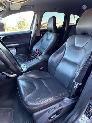Zils Volvo XC60 2009 Šalčininkai, ar dzinēja tilpumu 2.40 L un nobraukumu 280 tūkst. km par 5800 €, foto 9 vietnē AUTOMOTO.COM.LV