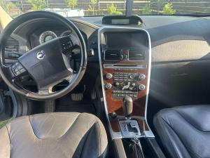 Zils Volvo XC60 2009 Šalčininkai, ar dzinēja tilpumu 2.40 L un nobraukumu 280 tūkst. km par 5800 €, foto 12 vietnē AUTOMOTO.COM.LV