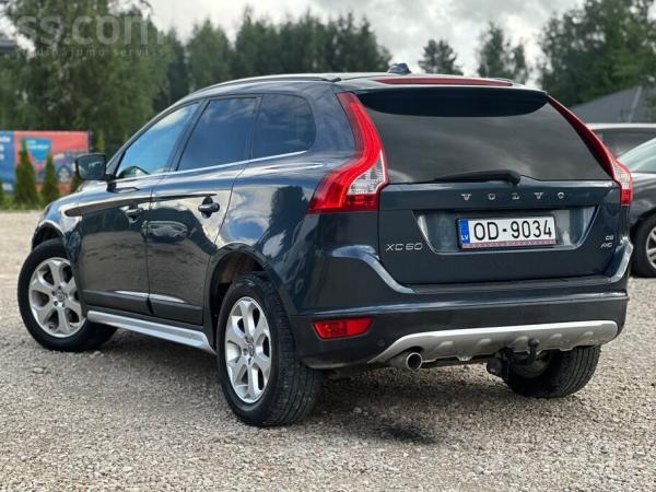 Zils Volvo XC60 2009 Jelgava, ar dzinēja tilpumu 2.40 L un nobraukumu 0 tūkst. km par 7990 €, foto 6 vietnē AUTOMOTO.COM.LV