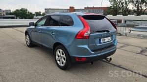 Zils Volvo XC60 2009 Rīga, ar dzinēja tilpumu 2.40 L un nobraukumu 297 tūkst. km par 7350 €, foto 8 vietnē AUTOMOTO.COM.LV
