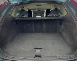 Zils Volvo XC60 2009 Rīga, ar dzinēja tilpumu 2.40 L un nobraukumu 297 tūkst. km par 7350 €, foto 13 vietnē AUTOMOTO.COM.LV