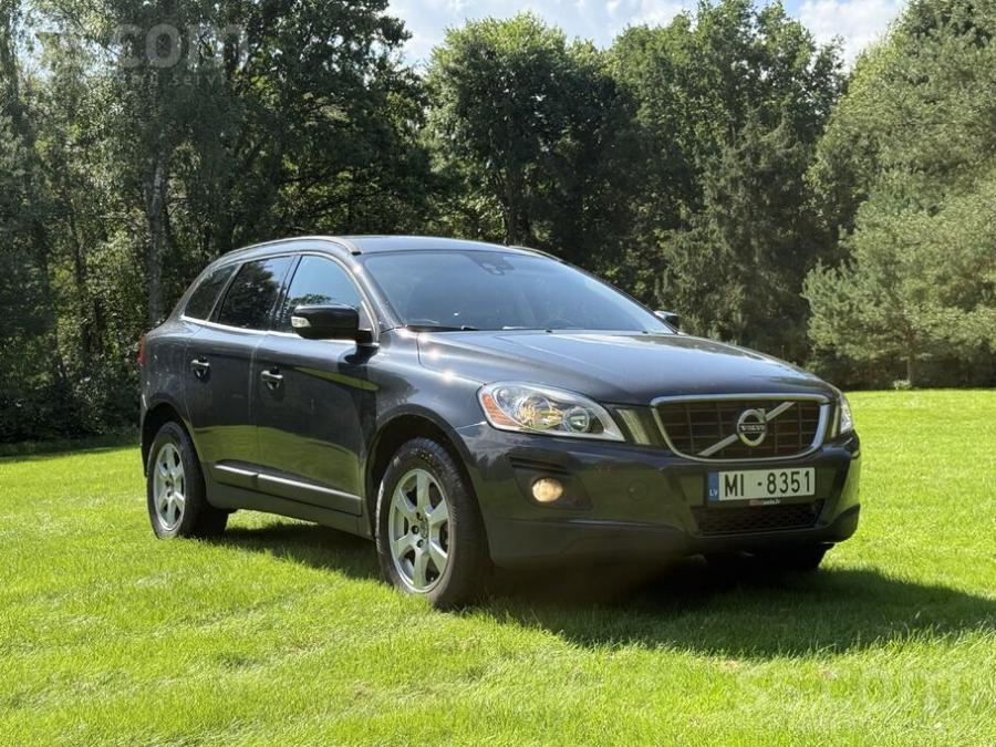 Zils Volvo XC60 2009 Valmiera, ar dzinēja tilpumu 2.40 L un nobraukumu 336 tūkst. km par 6100 €, foto 1 vietnē AUTOMOTO.COM.LV