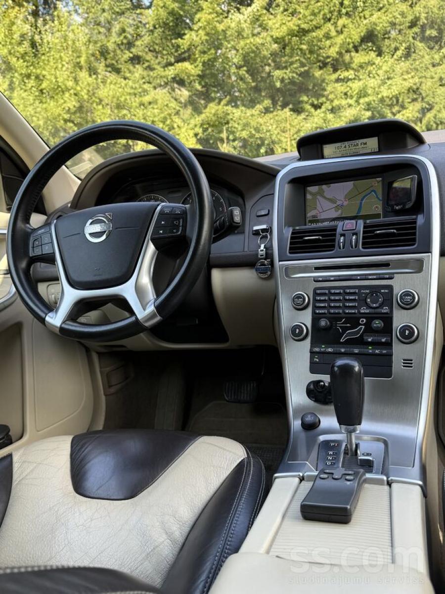 Zils Volvo XC60 2009 Valmiera, ar dzinēja tilpumu 2.40 L un nobraukumu 336 tūkst. km par 6100 €, foto 9 vietnē AUTOMOTO.COM.LV