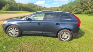 Blue Volvo XC60 2009 in Vilnius, with an engine capacity of 2.40 L and mileage of 397 thousand km for 8200 €, photo 5 on AUTOMOTO.COM.LV