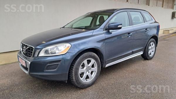 Blue Volvo XC60 2010 in Ogre, with an engine capacity of 2.40 L and mileage of 242 thousand km for 7850 €, photo 5 on AUTOMOTO.COM.LV
