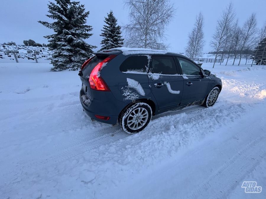 Blue Volvo XC60 2010 in Klaipeda, with an engine capacity of 3.00 L and mileage of 2300 thousand km for 7200 €, photo 2 on AUTOMOTO.COM.LV