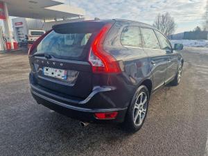 Zils Volvo XC60 2010 Tauragė, ar dzinēja tilpumu 2.40 L un nobraukumu 208 tūkst. km par 8000 €, foto 2 vietnē AUTOMOTO.COM.LV