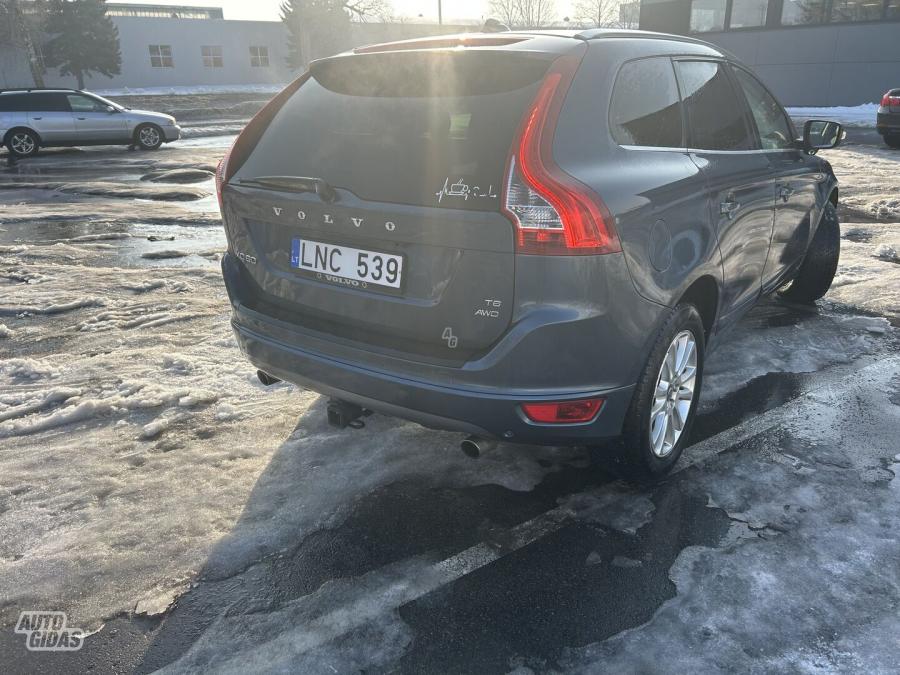 Blue Volvo XC60 2010 in Silute, with an engine capacity of 3.00 L and mileage of 230 thousand km for 7200 €, photo 4 on AUTOMOTO.COM.LV