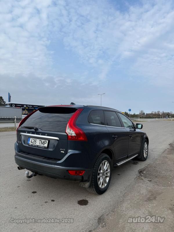 Blue Volvo XC60 2010 in Tallinn, with an engine capacity of 2.40 L and mileage of 204 thousand km for 8700 €, photo 3 on AUTOMOTO.COM.LV