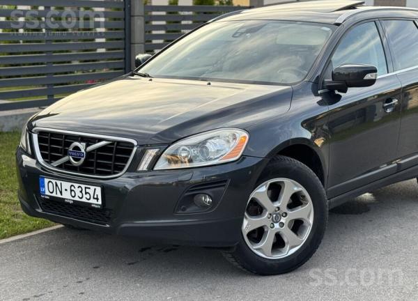 Blue Volvo XC60 2010 in Jelgava, with an engine capacity of 2.40 L and mileage of 337 thousand km for 7900 €, photo 2 on AUTOMOTO.COM.LV