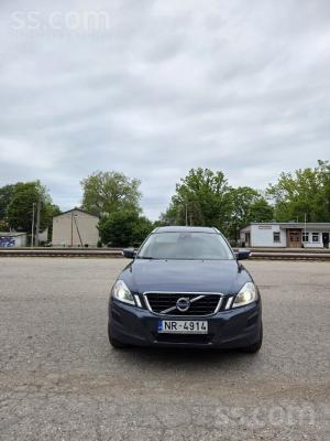 Zils Volvo XC60 2010 Rīga, ar dzinēja tilpumu 2.40 L un nobraukumu 334 tūkst. km par 7300 €, foto 5 vietnē AUTOMOTO.COM.LV
