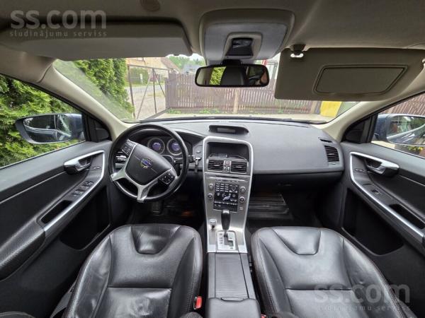 Zils Volvo XC60 2010 Rīga, ar dzinēja tilpumu 2.40 L un nobraukumu 334 tūkst. km par 7300 €, foto 5 vietnē AUTOMOTO.COM.LV