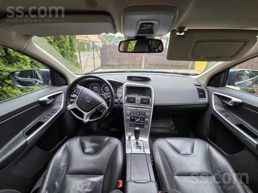 Zils Volvo XC60 2010 Rīga, ar dzinēja tilpumu 2.40 L un nobraukumu 334 tūkst. km par 7300 €, foto 6 vietnē AUTOMOTO.COM.LV