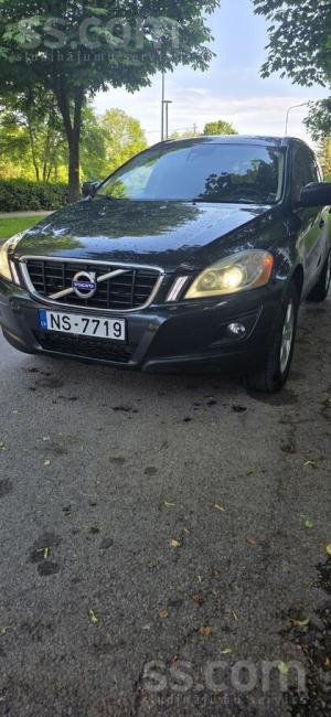 Blue Volvo XC60 2010 in Ventspils, with an engine capacity of 2.40 L and mileage of 422 thousand km for 8750 €, photo  on AUTOMOTO.COM.LV