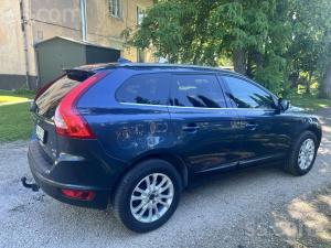 Zils Volvo XC60 2010 Rīga, ar dzinēja tilpumu 2.40 L un nobraukumu 254 tūkst. km par 6300 €, foto 5 vietnē AUTOMOTO.COM.LV