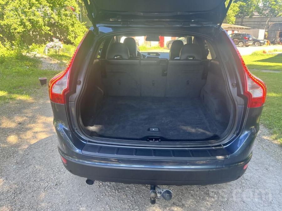 Zils Volvo XC60 2010 Rīga, ar dzinēja tilpumu 2.40 L un nobraukumu 254 tūkst. km par 6300 €, foto 8 vietnē AUTOMOTO.COM.LV