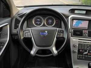 Zils Volvo XC60 2010 Jelgava, ar dzinēja tilpumu 2.40 L un nobraukumu 337 tūkst. km par 7900 €, foto 21 vietnē AUTOMOTO.COM.LV