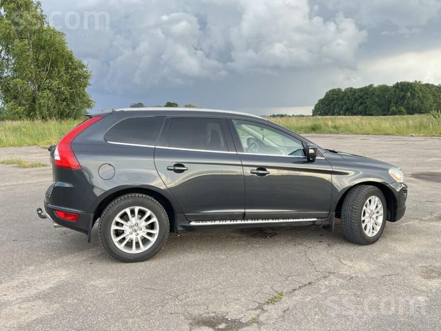 Zils Volvo XC60 2010 Talsi, ar dzinēja tilpumu 2.40 L un nobraukumu 238 tūkst. km par 7990 €, foto 6 vietnē AUTOMOTO.COM.LV
