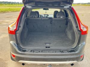 Zils Volvo XC60 2010 Talsi, ar dzinēja tilpumu 2.40 L un nobraukumu 238 tūkst. km par 7990 €, foto 16 vietnē AUTOMOTO.COM.LV