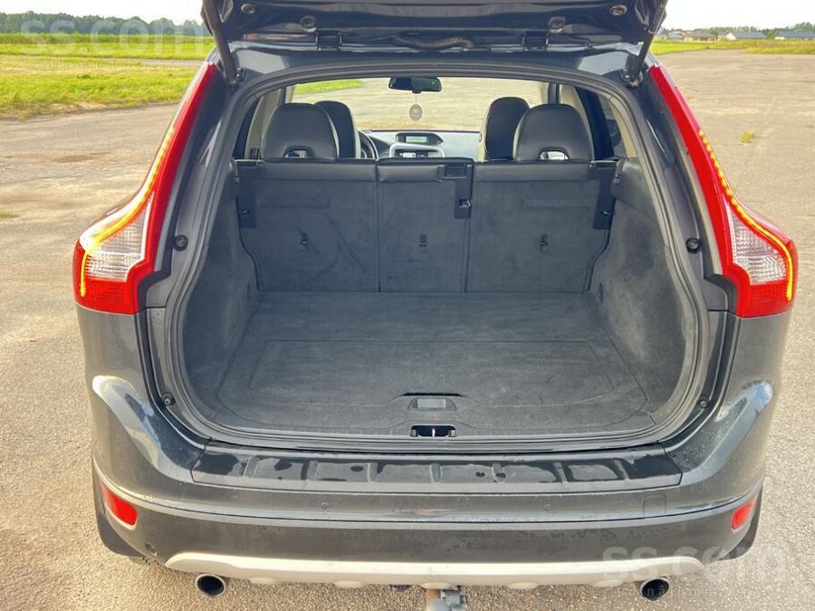 Zils Volvo XC60 2010 Talsi, ar dzinēja tilpumu 2.40 L un nobraukumu 238 tūkst. km par 7990 €, foto 16 vietnē AUTOMOTO.COM.LV
