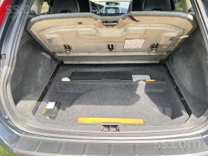 Zils Volvo XC60 2010 Talsi, ar dzinēja tilpumu 2.40 L un nobraukumu 238 tūkst. km par 7990 €, foto 17 vietnē AUTOMOTO.COM.LV