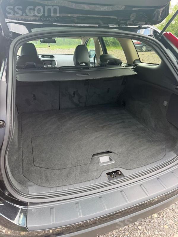 Zils Volvo XC60 2010 Daugavpils, ar dzinēja tilpumu 2.40 L un nobraukumu 297 tūkst. km par 7800 €, foto 6 vietnē AUTOMOTO.COM.LV