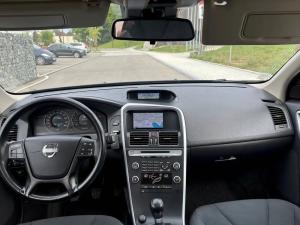 Zils Volvo XC60 2010 Rēzekne, ar dzinēja tilpumu 2.00 L un nobraukumu 279 tūkst. km par 7200 €, foto 18 vietnē AUTOMOTO.COM.LV