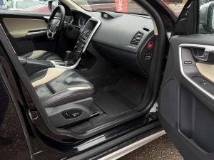 Zils Volvo XC60 2010 Viļņa, ar dzinēja tilpumu 2.40 L un nobraukumu 271 tūkst. km par 8700 €, foto 15 vietnē AUTOMOTO.COM.LV