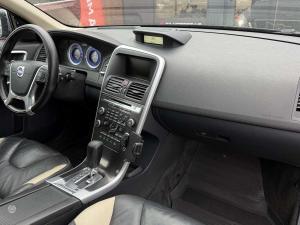 Zils Volvo XC60 2010 Viļņa, ar dzinēja tilpumu 2.40 L un nobraukumu 271 tūkst. km par 8700 €, foto 17 vietnē AUTOMOTO.COM.LV