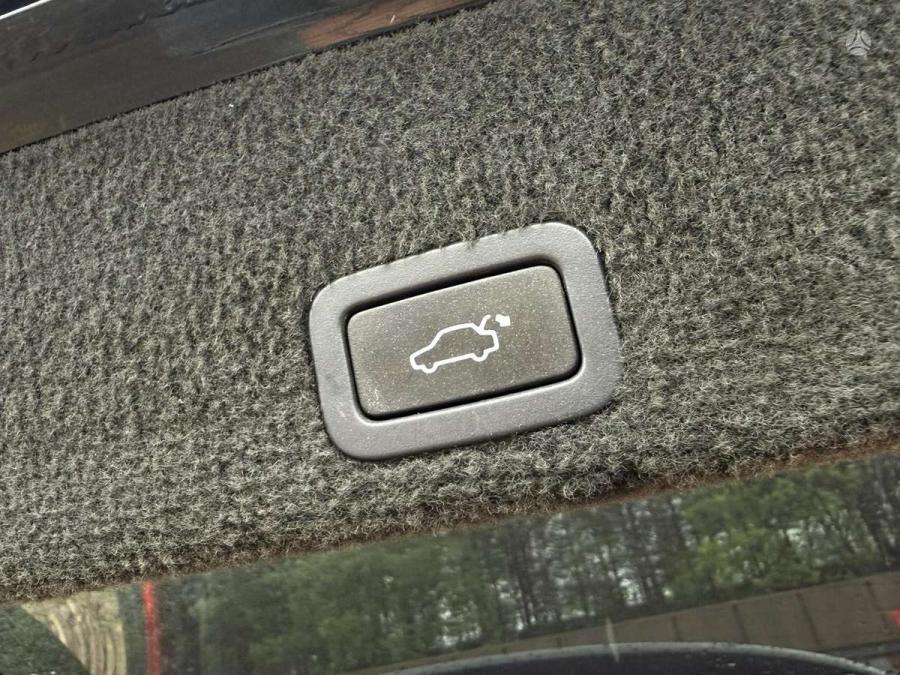 Zils Volvo XC60 2010 Viļņa, ar dzinēja tilpumu 2.40 L un nobraukumu 271 tūkst. km par 8700 €, foto 30 vietnē AUTOMOTO.COM.LV
