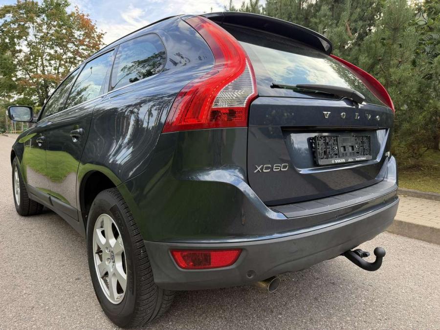 Blue Volvo XC60 2010 in Utena, with an engine capacity of 2.00 L and mileage of 269 thousand km for 7950 €, photo 6 on AUTOMOTO.COM.LV