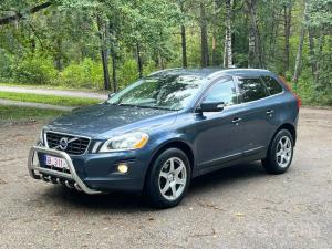 Zils Volvo XC60 2010 Rīga, ar dzinēja tilpumu 2.40 L un nobraukumu 0 tūkst. km par 6899 €, foto  vietnē AUTOMOTO.COM.LV
