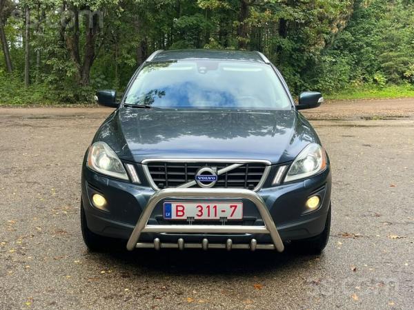 Zils Volvo XC60 2010 Rīga, ar dzinēja tilpumu 2.40 L un nobraukumu 0 tūkst. km par 6899 €, foto 9 vietnē AUTOMOTO.COM.LV