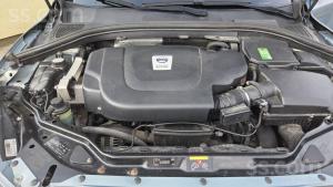 Blue Volvo XC60 2010 in Riga, with an engine capacity of 2.40 L and mileage of 315 thousand km for 6550 €, photo 12 on AUTOMOTO.COM.LV