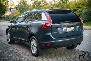 Zils Volvo XC60 2010 Rīga, ar dzinēja tilpumu 2.40 L un nobraukumu 359 tūkst. km par 5990 €, foto 4 vietnē AUTOMOTO.COM.LV