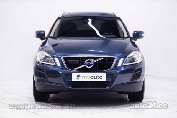 Zils Volvo XC60 2011 Tallina, ar dzinēja tilpumu 2.40 L un nobraukumu 294 tūkst. km par 8990 €, foto 4 vietnē AUTOMOTO.COM.LV