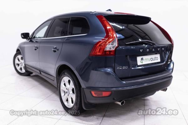 Zils Volvo XC60 2011 Tallina, ar dzinēja tilpumu 2.40 L un nobraukumu 294 tūkst. km par 8990 €, foto 6 vietnē AUTOMOTO.COM.LV