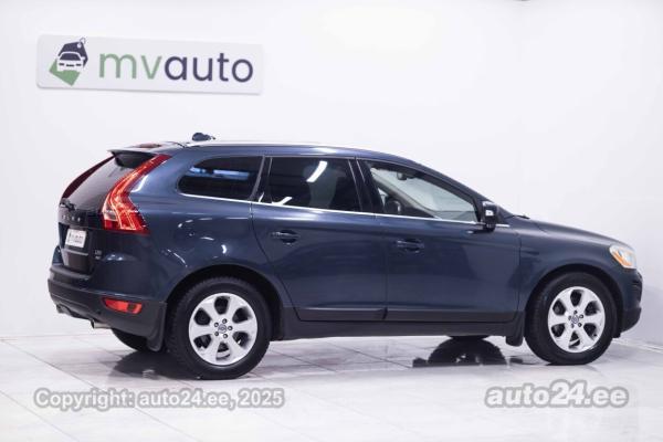 Zils Volvo XC60 2011 Tallina, ar dzinēja tilpumu 2.40 L un nobraukumu 294 tūkst. km par 8990 €, foto 10 vietnē AUTOMOTO.COM.LV