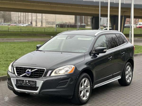Blue Volvo XC60 2011 in Klaipeda, with an engine capacity of 2.95 L and mileage of 203 thousand km for 8200 €, photo 1 on AUTOMOTO.COM.LV
