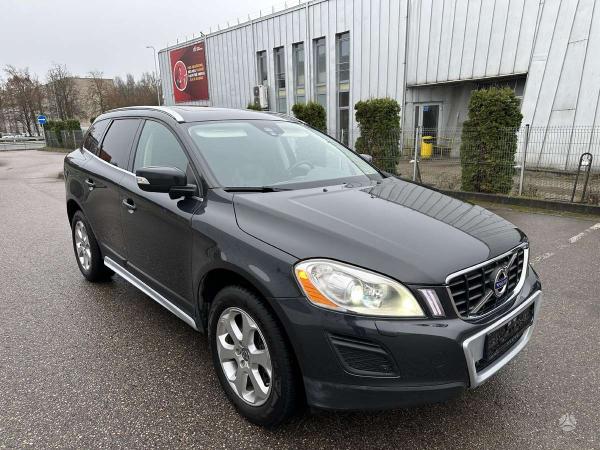 Blue Volvo XC60 2011 in Klaipeda, with an engine capacity of 2.95 L and mileage of 203 thousand km for 8200 €, photo 7 on AUTOMOTO.COM.LV