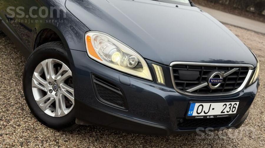 Zils Volvo XC60 2011 Jūrmala, ar dzinēja tilpumu 2.40 L un nobraukumu 0 tūkst. km par 9950 €, foto 14 vietnē AUTOMOTO.COM.LV