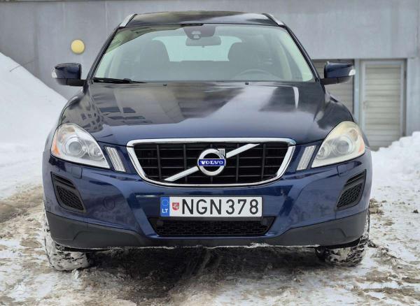 Blue Volvo XC60 2011 in Vilnius, with an engine capacity of 1.98 L and mileage of 250 thousand km for 5500 €, photo 2 on AUTOMOTO.COM.LV