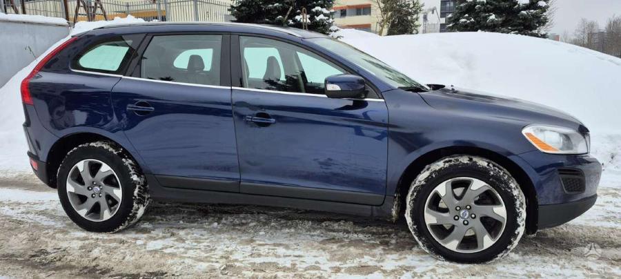 Blue Volvo XC60 2011 in Vilnius, with an engine capacity of 1.98 L and mileage of 250 thousand km for 5500 €, photo 4 on AUTOMOTO.COM.LV