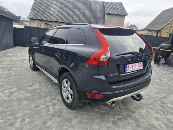 Blue Volvo XC60 2011 in Telschi, with an engine capacity of 2.00 L and mileage of 292 thousand km for 7450 €, photo 5 on AUTOMOTO.COM.LV