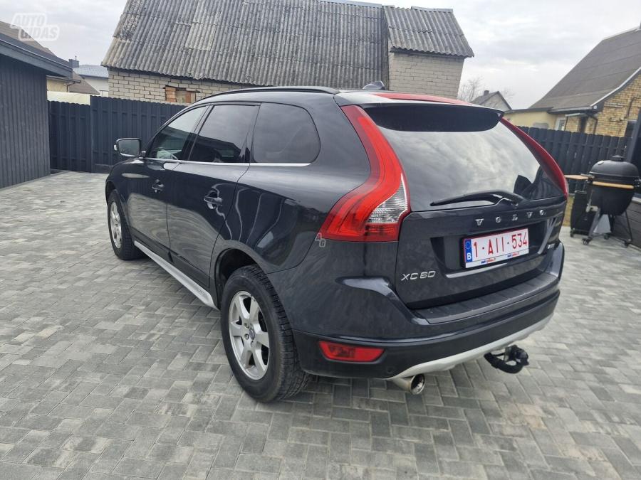 Zils Volvo XC60 2011 Telšiai, ar dzinēja tilpumu 2.00 L un nobraukumu 292 tūkst. km par 7450 €, foto 5 vietnē AUTOMOTO.COM.LV