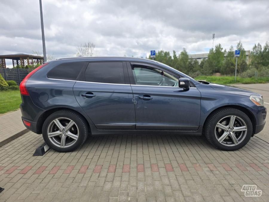 Zils Volvo XC60 2011 Viļņa, ar dzinēja tilpumu 3.20 L un nobraukumu 210 tūkst. km par 6700 €, foto 8 vietnē AUTOMOTO.COM.LV