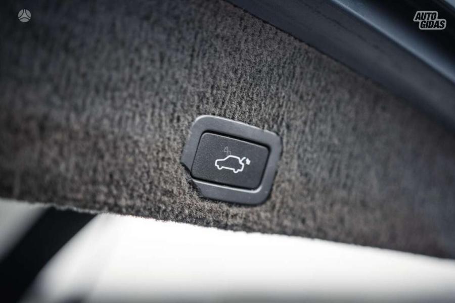 Zils Volvo XC60 2011 Viļņa, ar dzinēja tilpumu 3.20 L un nobraukumu 210 tūkst. km par 6700 €, foto 13 vietnē AUTOMOTO.COM.LV