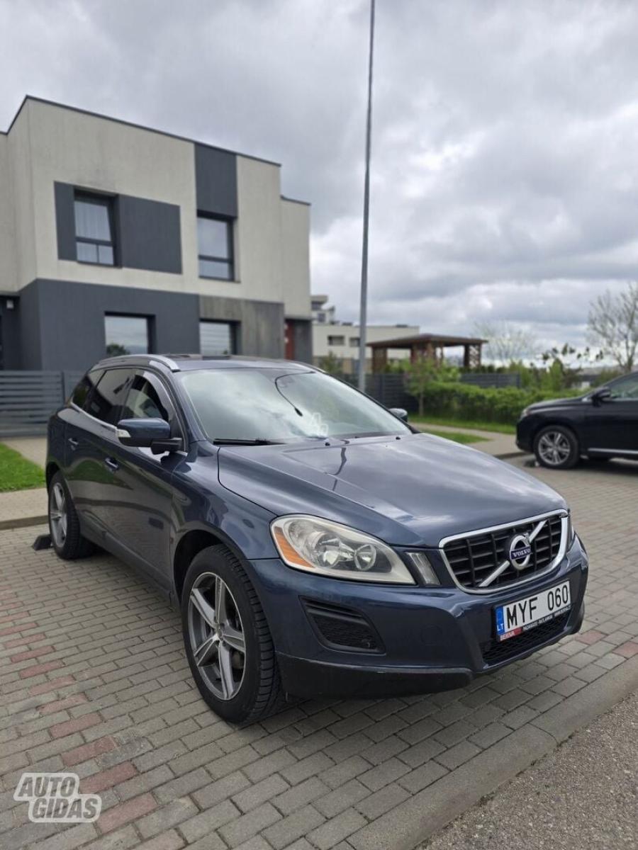Zils Volvo XC60 2011 Viļņa, ar dzinēja tilpumu 3.20 L un nobraukumu 210 tūkst. km par 6700 €, foto 19 vietnē AUTOMOTO.COM.LV